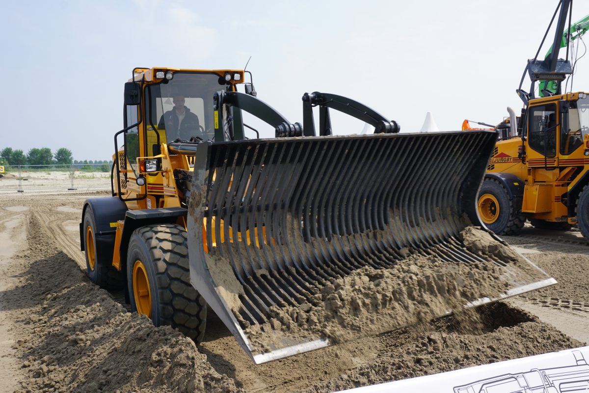 Zijn extra onderdelen voor mijn werkmaterieel meeverzekerd? - Boval